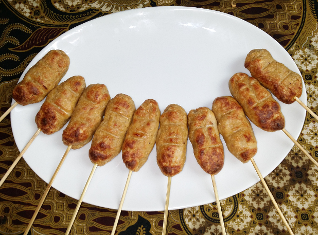 Sate pentol ayam – Kokkie Slomo – Indische recepten